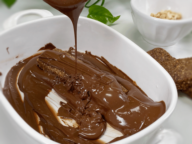 Mulberry Crunch Candy Bars | Nouveau Raw