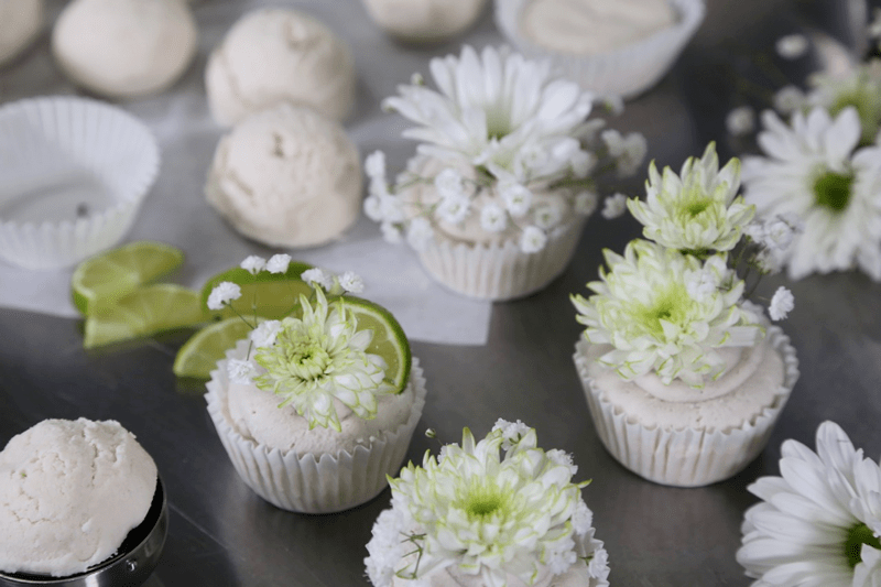 sugar-free-coconut-chiffon-cake-or-cupcakes
